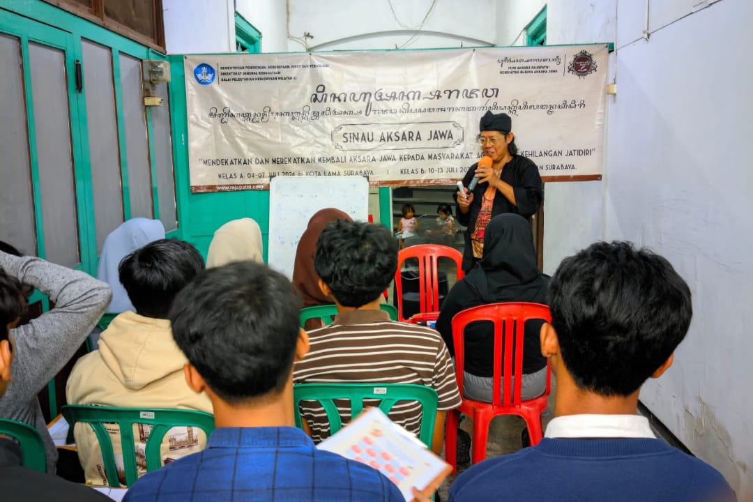 Dari Sinau Aksara Jawa Melangkah ke Ekonomi Kreatif. - Puri Aksara ... Dari Sinau Aksara Jawa Melangkah ke Ekonomi Kreatif. - Puri Aksara ...